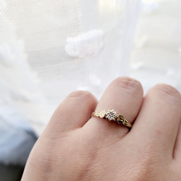 Jewelry | Vintage Solid 9k 9ct 375 Gold Gypsy Star Diamond Ring Size 65 ...